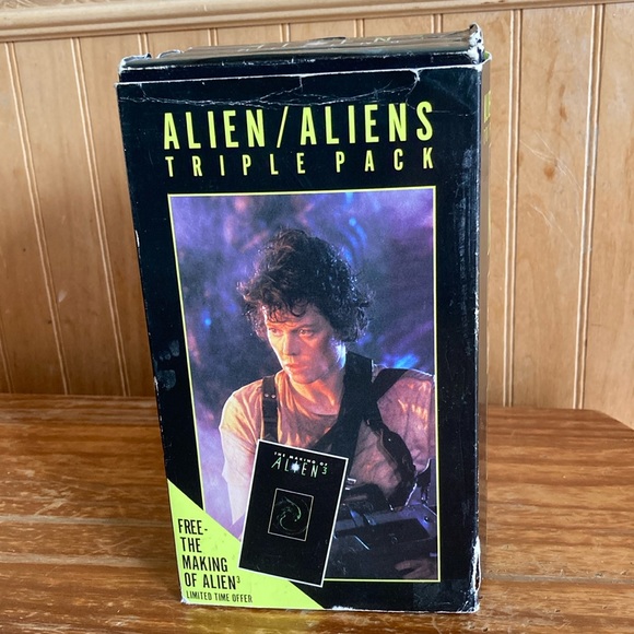 Fox | Media | Alien Trilogy Fox Video Vhs Box Set Plus The Making Of ...
